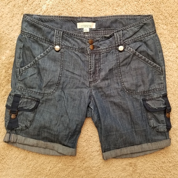 Forever 21 | Shorts | Very Nice Forever 2 Blue Denim Jeans Shorts ...